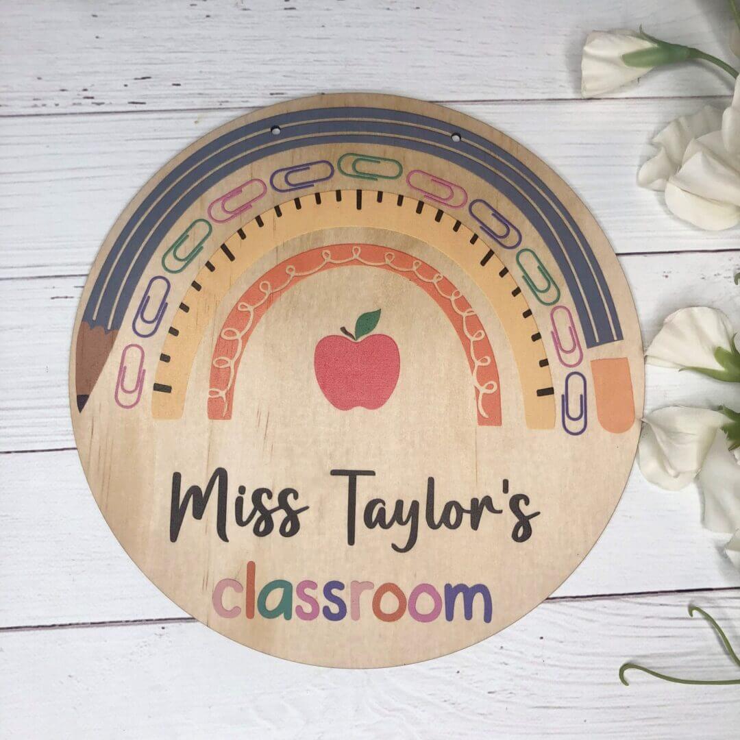 Round Wooden Teacher Sign - Chain Valley Gifts